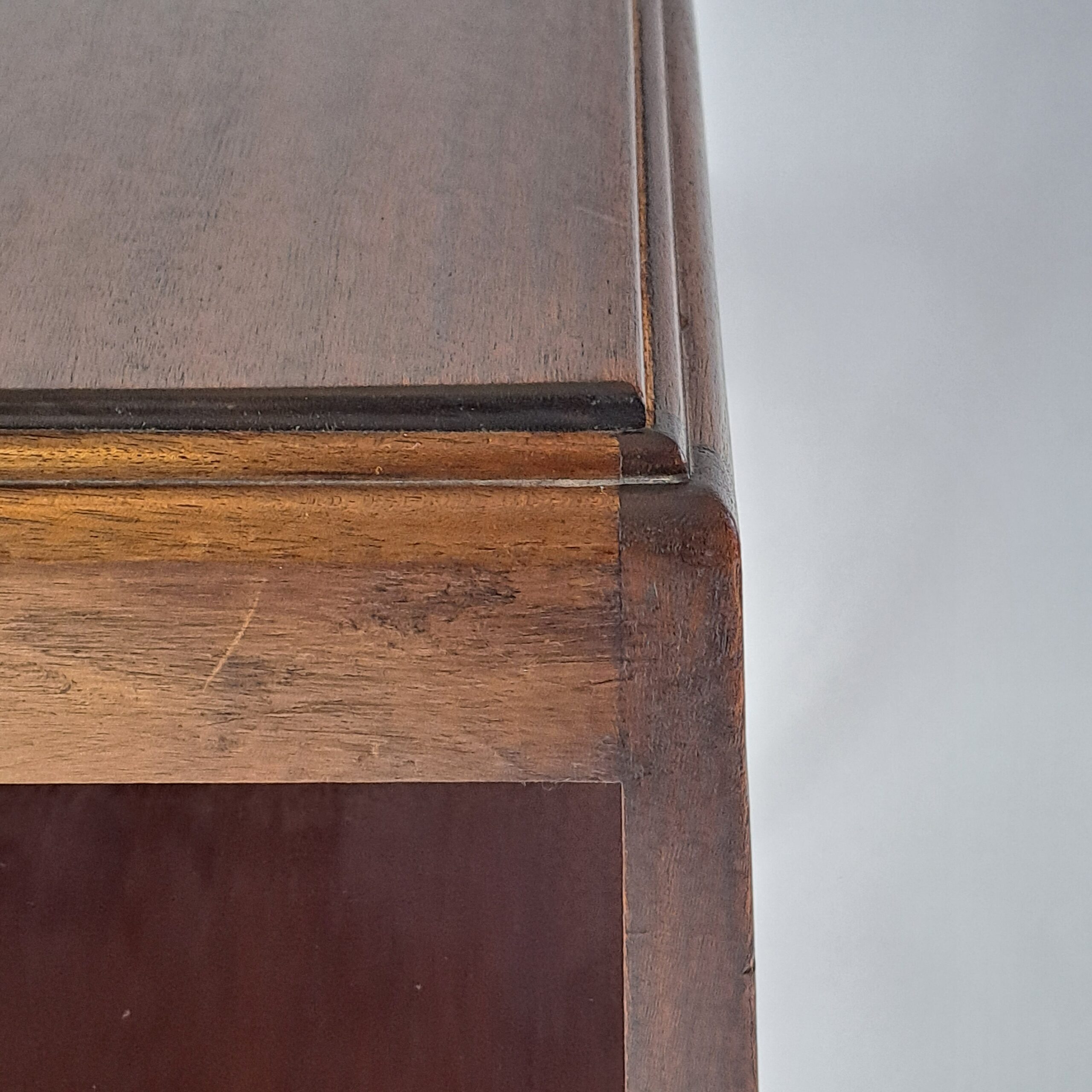 Side table Amsterdamse School 1920s - Holder Interiors